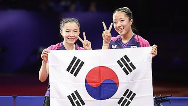 ‘영혼의 콤비 신유빈 Vs 전지희 승자는 신유빈싱가포르 스매시 단식 32강 진출