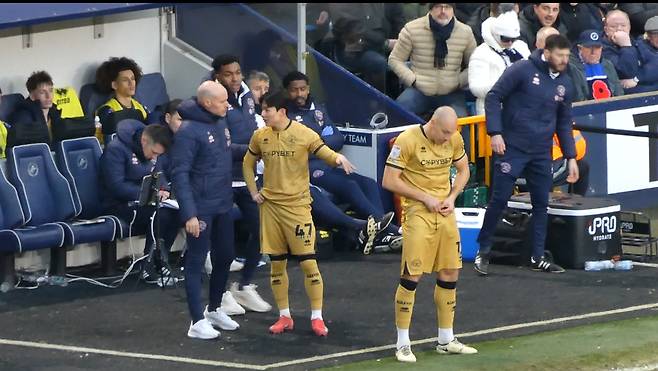 밀월 원정에서 양민혁의 첫 유럽 도전 Qpr 데뷔전 현장 만돌 Tv