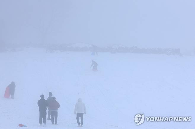 주말까지 계속 강추위…수요일 아침 17∼ 3도에 칼바람까지