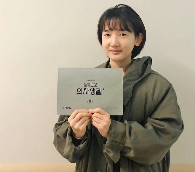 더 글로리등 흥행작 다 출연했는데 샐러드 가게 알바중인 여배우 필더무비