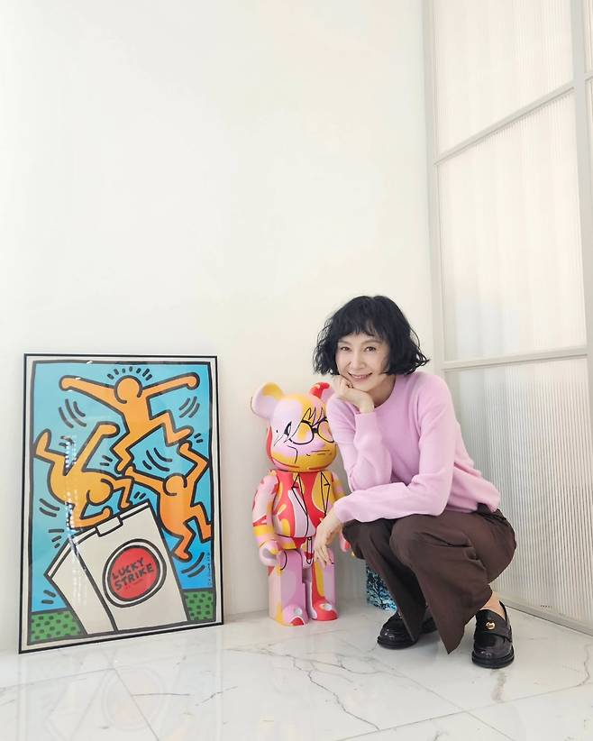 채시라 56살 맞아 단발펌 스타일로 20살은 어려보여 해피라이프