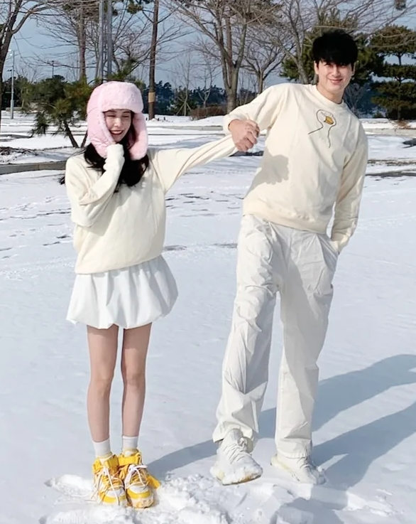 14세 연하와 결혼하더니 4년 만에 ‘이중생활 딱 걸려버린 배우 무비이락