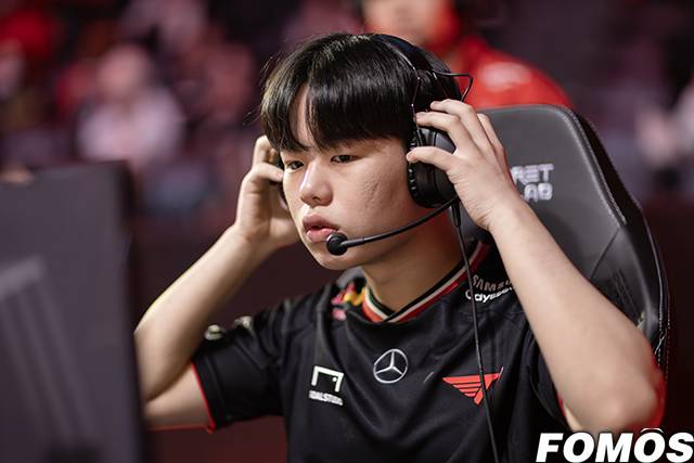 [LCK] T1, 상대 추격 뿌리치고 플인 2R 1세트 승리
