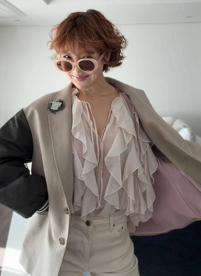 최은경 아나 아들 해병대 보낸 50대의 봄 패션 봄머 재킷으로 뽐낸 핫한 스프링룩 패션엔