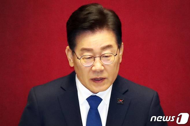 이재명 친위군사쿠데타 민주주의 송두리째 파괴맞서 싸울 것