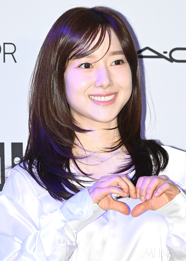 서울대 여신 이혜성 큐티섹시 시스루 패션 패션룸