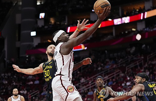 Nba 평균 득점 42점 식스맨에 고전했지만gsw 커리 27점 폭발 앞세워 Hou에 진땀승