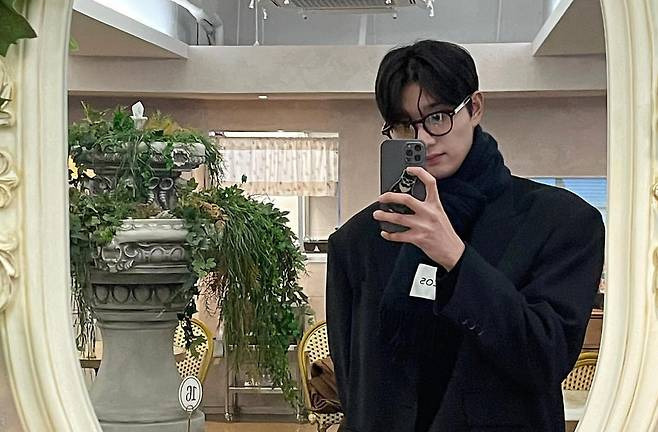 키 187cm 변우석 이을 문짝남 저죠” 당당히 대세배우 된 연예인 스포엔 뉴세이