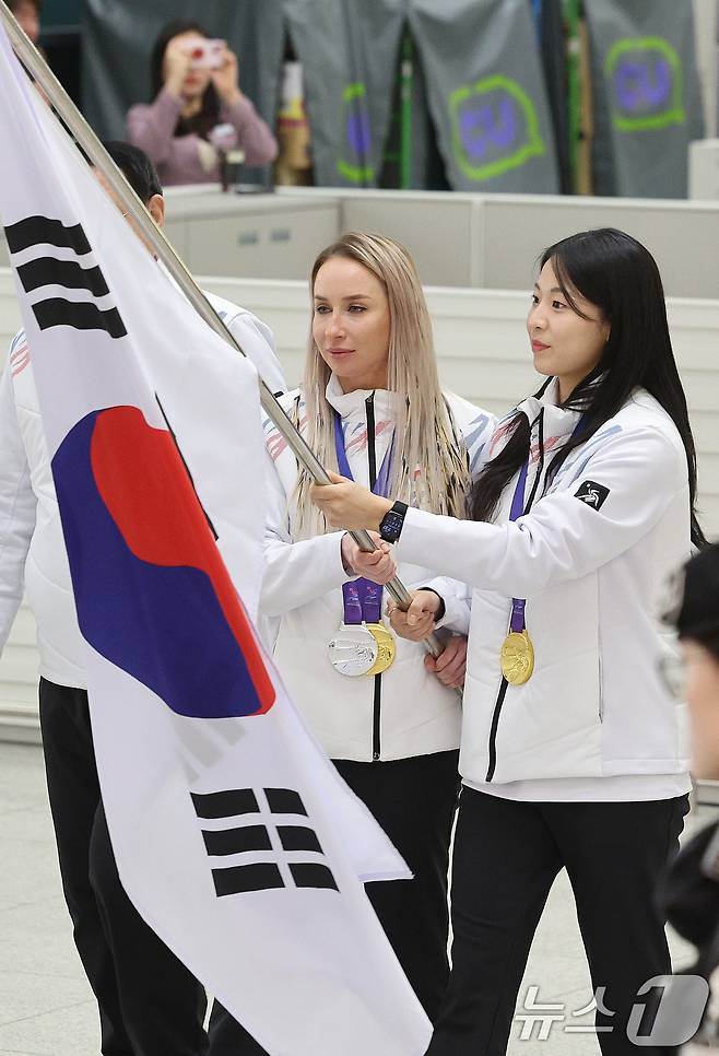 바이애슬론 새 역사 쓴 귀화 압바꾸모바 한국에 감사하다