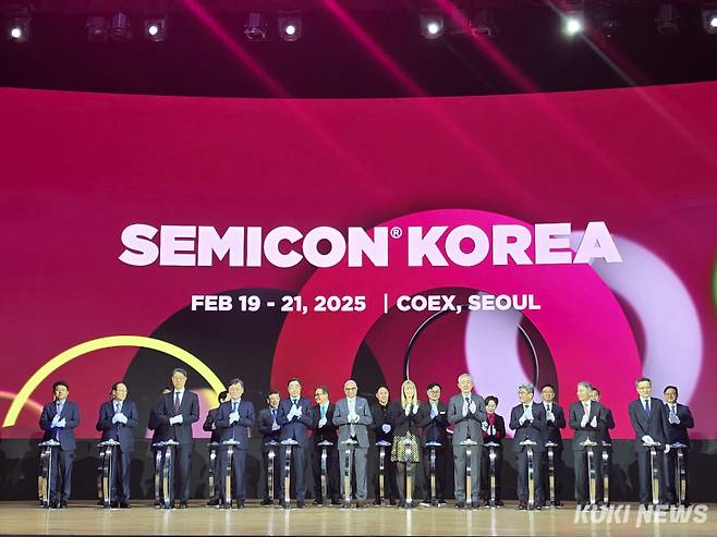 최대 반도체 박람회 ‘세미콘 코리아 2025송재혁 삼성 Cto 기조연설