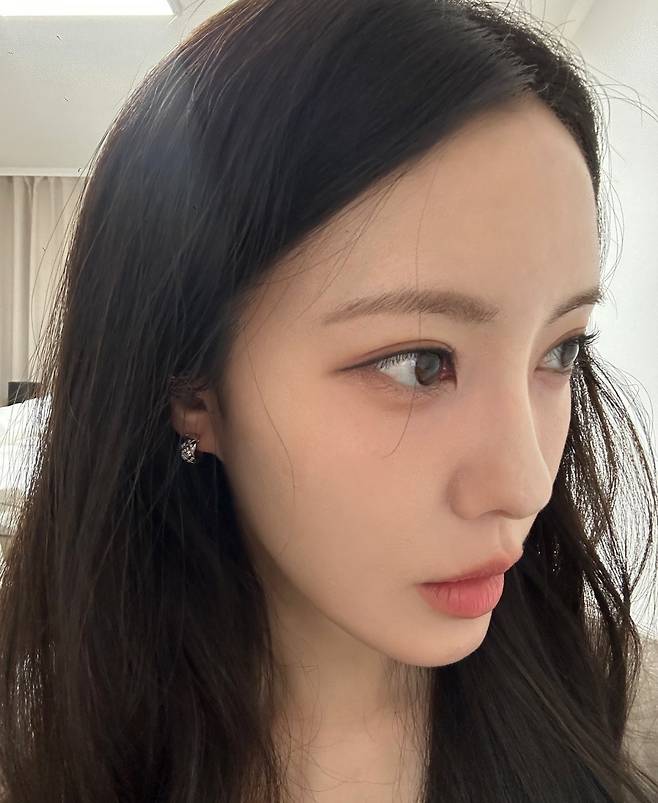 ‘예비신부 효민 결혼식 앞두고 미모 관리 요즘 상태 맘에 들어” Da★