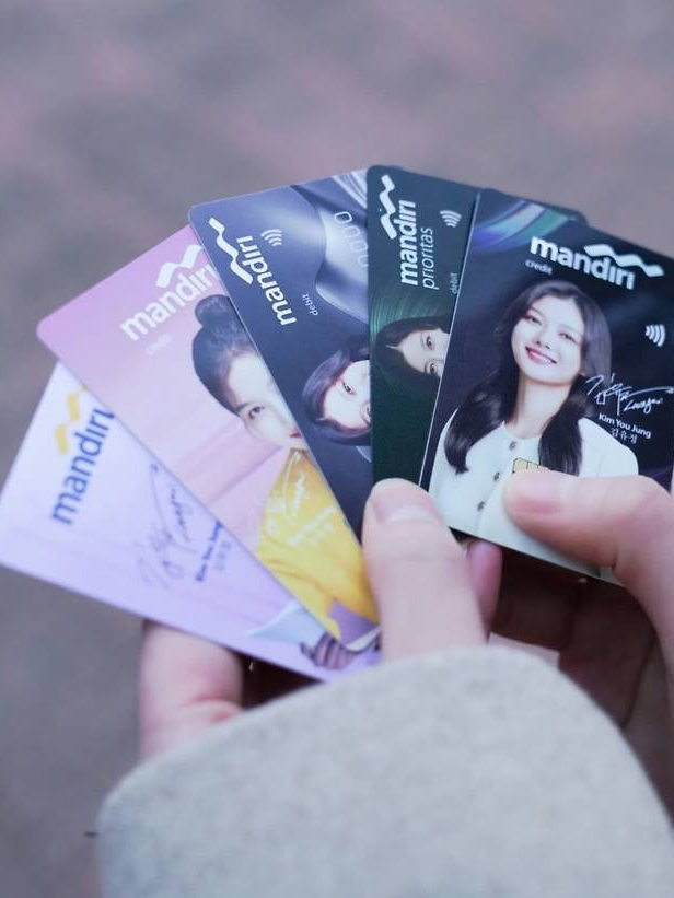 김유정 국민 여동생 타이틀 제대로 증명 청순러블리 완벽 조합의 코트룩 스타와 라이프