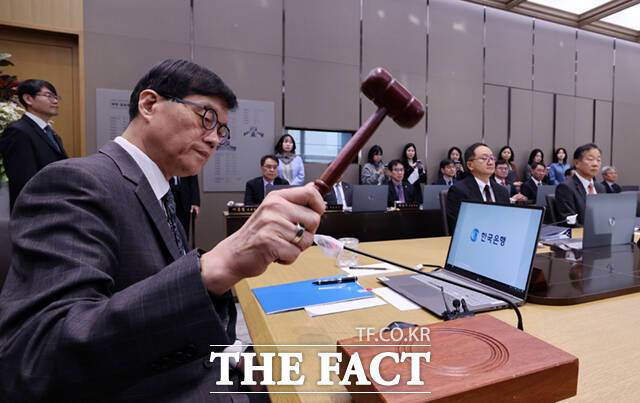 금리 인하 하나 이창용 금통위 앞두고 잘 풀렸으면 좋겠다 Tf사진관