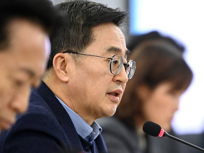 김동연 천안 고속도로 공사장 붕괴 현장으로인명구조 최우선