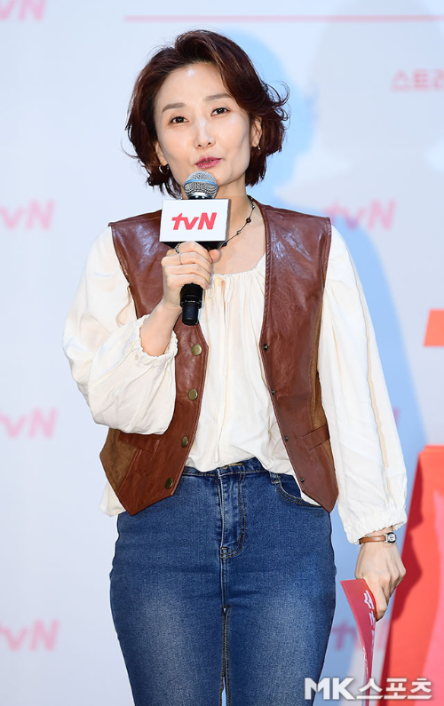 박경림 너무 힙한 웨스턴 카우걸 조끼에 데님 멋쟁이 빈티지 부츠룩