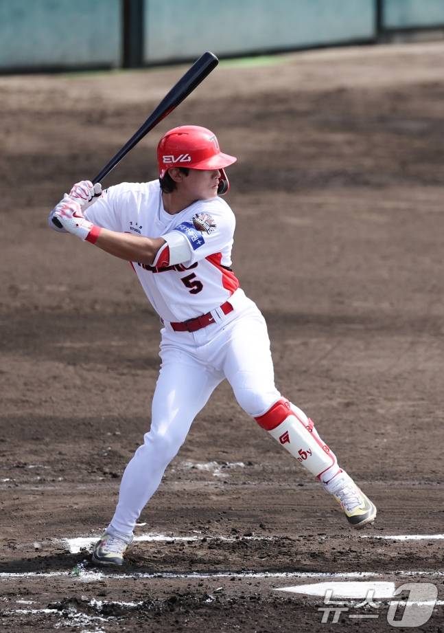 폭탄발언 "김도영 작년만큼 못한다" KIA 42세 레전드 왜?... 이유가 있었다 [오키나와 현장]