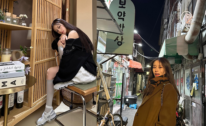 연예인 가족 부모님 사진에 네티즌 놀라움 폭발한 여가수일상룩 라이프업