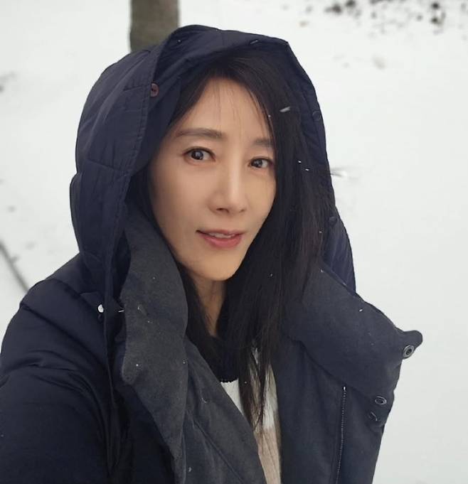 뭬야 아직도 싱글이라고 국립발레단 출신 59세 여배우의 데일리 룩 스타와 패션