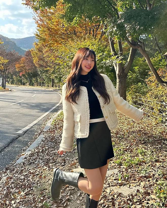 백댄서에서 톱배우로 반전 이력 화제된 여배우 일상룩 라이프업