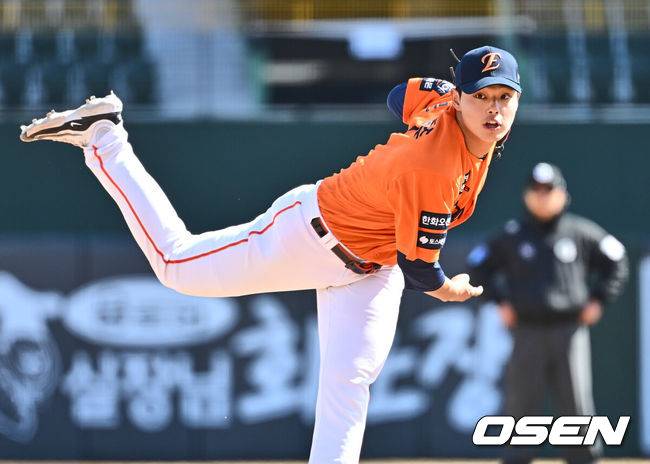 문동주 또 159km 꽂았다, 2이닝 퍼펙트…엄상백도 5이닝 44구 무실점, 한화 시범경기 3연승 [부산 리뷰]