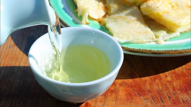 커피 대신 먹어야겠네”하루 세 잔 마시면 치매 위험 뚝