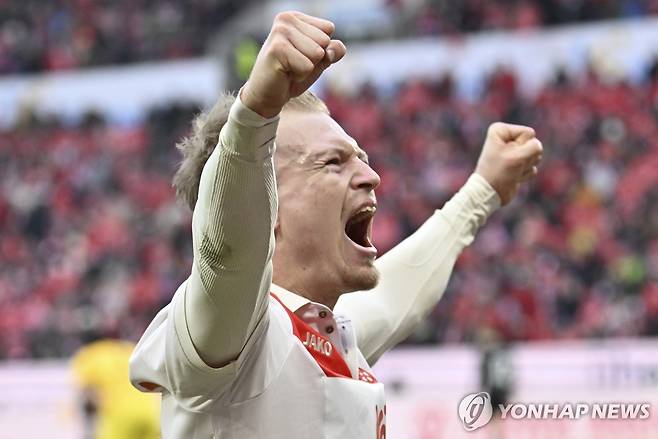 이재성 풀타임 마인츠 수적 열세 딛고 프라이부르크와 무승부