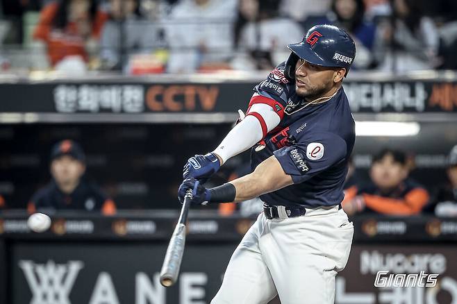 KBO 202안타 전설의 외인이 해결했다…롯데 대반전 3연승, 한화 10위 추락 [대전 게임노트]