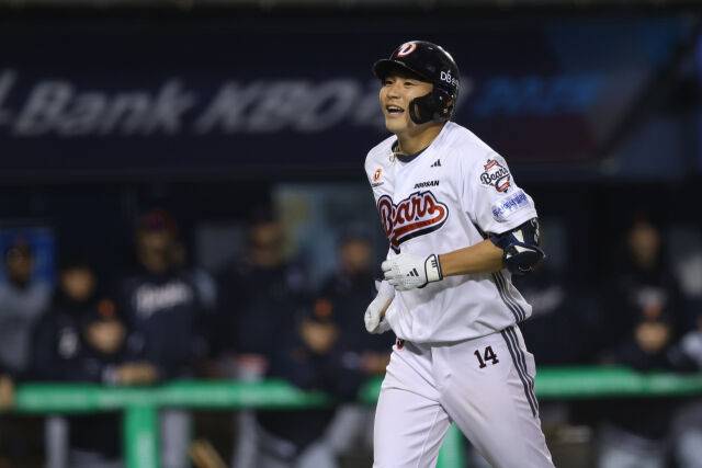 '역시 에이스' 폰세 156km 9K 101구, '본헤드플레이' 플로리얼 2타점 3루타 속죄…한화 이겼다, 김서현 155km SV [MD잠실]