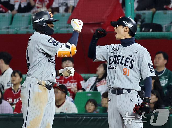 한화, SSG 3연전 스윕하고 4연승…KIA는 KT에 9회 끝내기 승(종합)