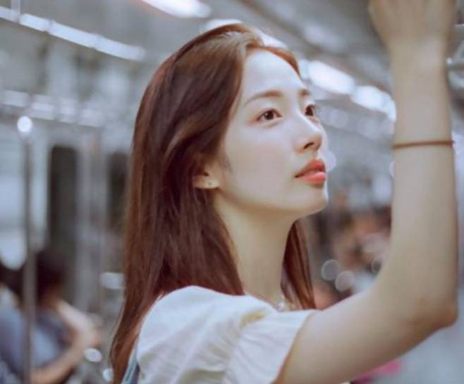 도대체 얼마나 예쁘길래 예쁜 연예인은 모조리 닮아 캐스팅된 여배우 근황 스포엔 뉴세이
