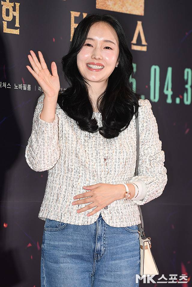 이정현 동안미모 이 정도였어 트위드 걸친 의사 사모님 세련된 생지 청바지핏 여신룩 뷰티는 내운명