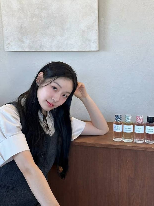 단정한데 치명적 우아함 터뜨린 피겨 여왕 뷔스티에 셋업룩 대본은 내운명