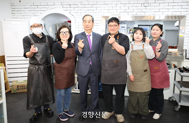 국민은 12·3 계엄 이후 한덕수가 한 일을 알고 있다 김민아 칼럼