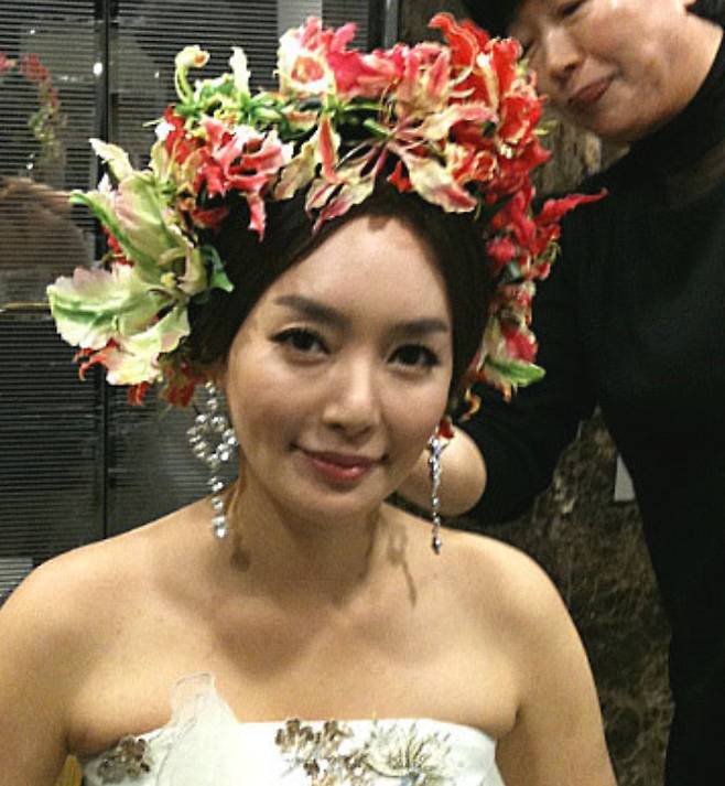 사업가와 결혼 당일 파혼하고 유명 로펌 변호사와 결혼한 여배우 짧스토리