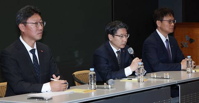 "SKT 유심보호서비스 자동가입 대상 100% 가입 완료"