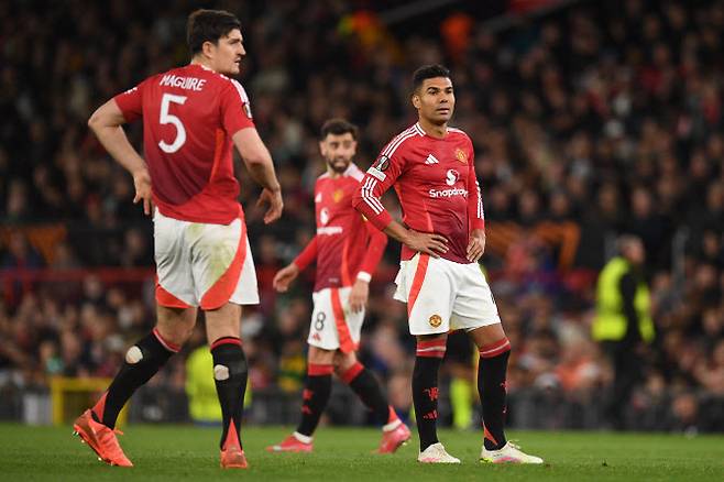 ‘EPL 하위권→UEL 결승’ 토트넘·맨유, 올인 작전 승자만 웃는다