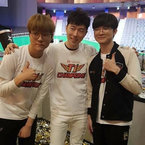 혼인신고 후 5년 만에 결혼식 올렸는데 21살 2살 딸 공개한 탑연예인 부부 스포엔 뉴세이