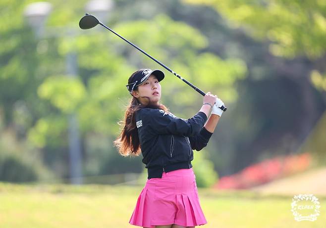 LPGA 300야드 펑펑…KLPGA 260도 허덕