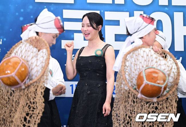 "하루 1~2개 주문" 송지효, "해녀 물질, 속옷 CEO 모두 힘들어" (딥다이브)[Oh!쎈 현장]