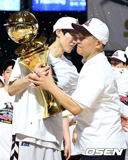 ‘양파-애송이의 사랑’ 1위 할때 창단한 LG, 28년 만에 감격의 챔프전 첫 우승