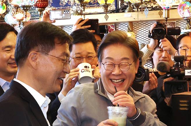국민의힘 이재명 ‘커피 원가 120원 발언 허위사실 유포·명예훼손 고발