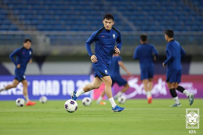 Fc서울은 웃고 있다 한국 국가대표 수비 핵심 커리어 첫 우승샤르자 라이언시티 2 1 격파→acl2 정상 쾌거