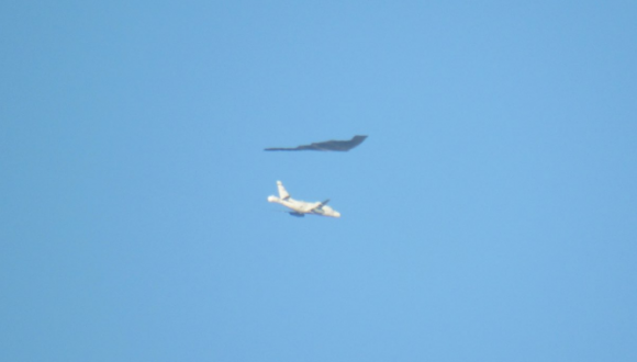 (영상) “항공 마니아들 열광”…‘美 극비 항공기’ 드물게 모습 드러낸 이유 [포착]