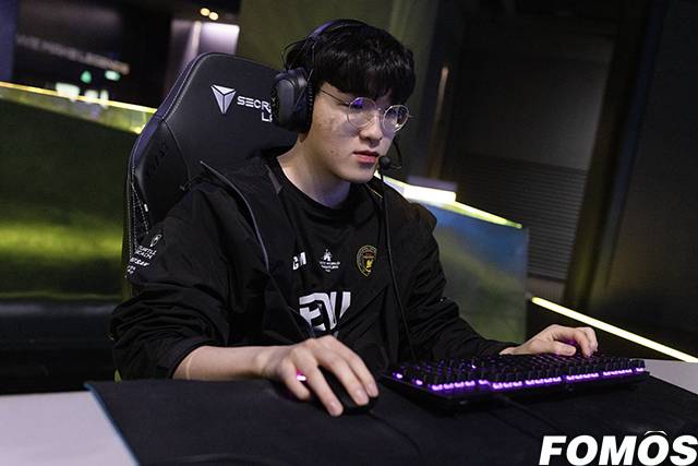 [LCK] BNK, DNF에 첫 세트 승리