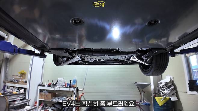 “SUV인데 롤링이” EV3 vs EV4, 멀미 고민 해결! 국산 전기차 | 카텍