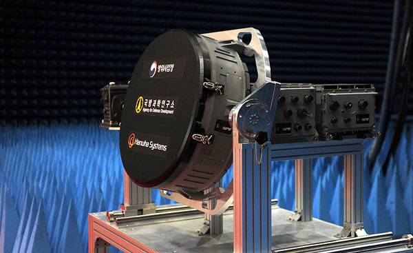 "마하 3 미사일도 잡아낸다", AESA가 탑재된 순수 국산 CIWS-II | 골인베스트