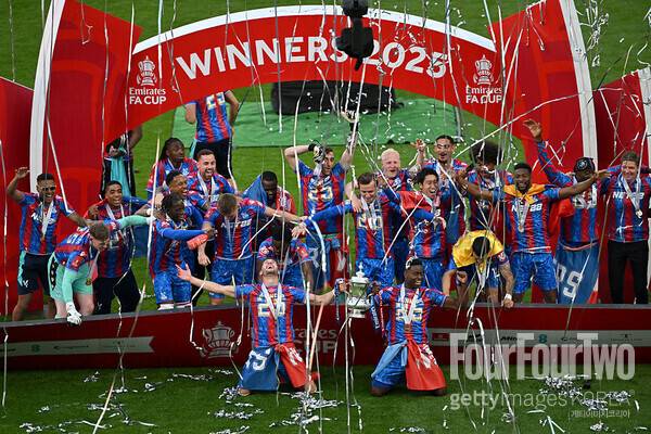 ‘창단 120년 만 첫 우승’ 한순간 절규로 바뀌나…‘UEL 진출권 박탈→UECL 강등 위기’ 직면