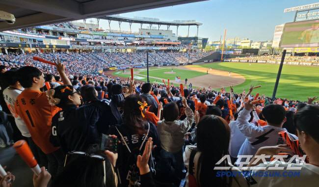 삼성 70만 돌파·한화 홈 22G 연속 매진新 '흥행 초대박'…KBO리그, 최소경기 500만 관중 돌파