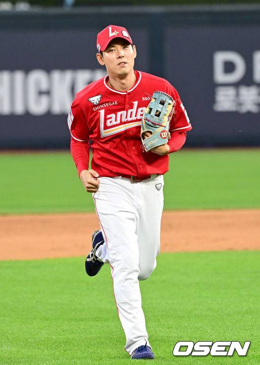 ‘실책에서 시작된 나비효과’ SSG, LG 6-2 제압→2연승 질주…이적생 김성욱, 3안타 2타점 맹활약 [잠실 리뷰]