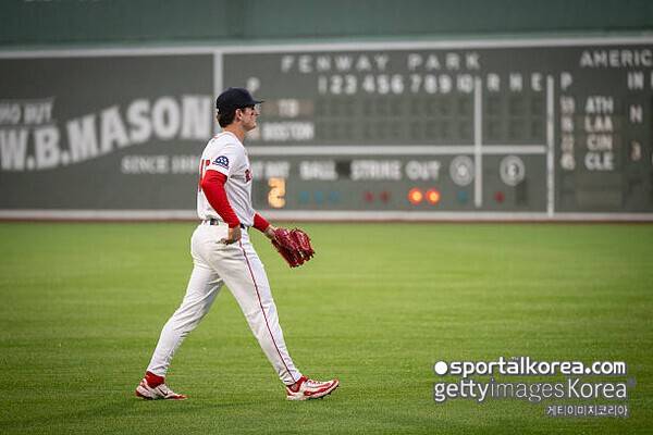 '이걸 놓쳐?' MLB 'No. 1' 유망주 앤서니, 김하성의 TB 상대로 '치명적 실책' 신고식…상대 투수 '데뷔전 승리'에 더 아쉬웠다